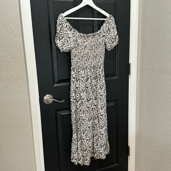 Lark + Grey | Dresses | Floral Off The Shoulder Dress | Poshmark